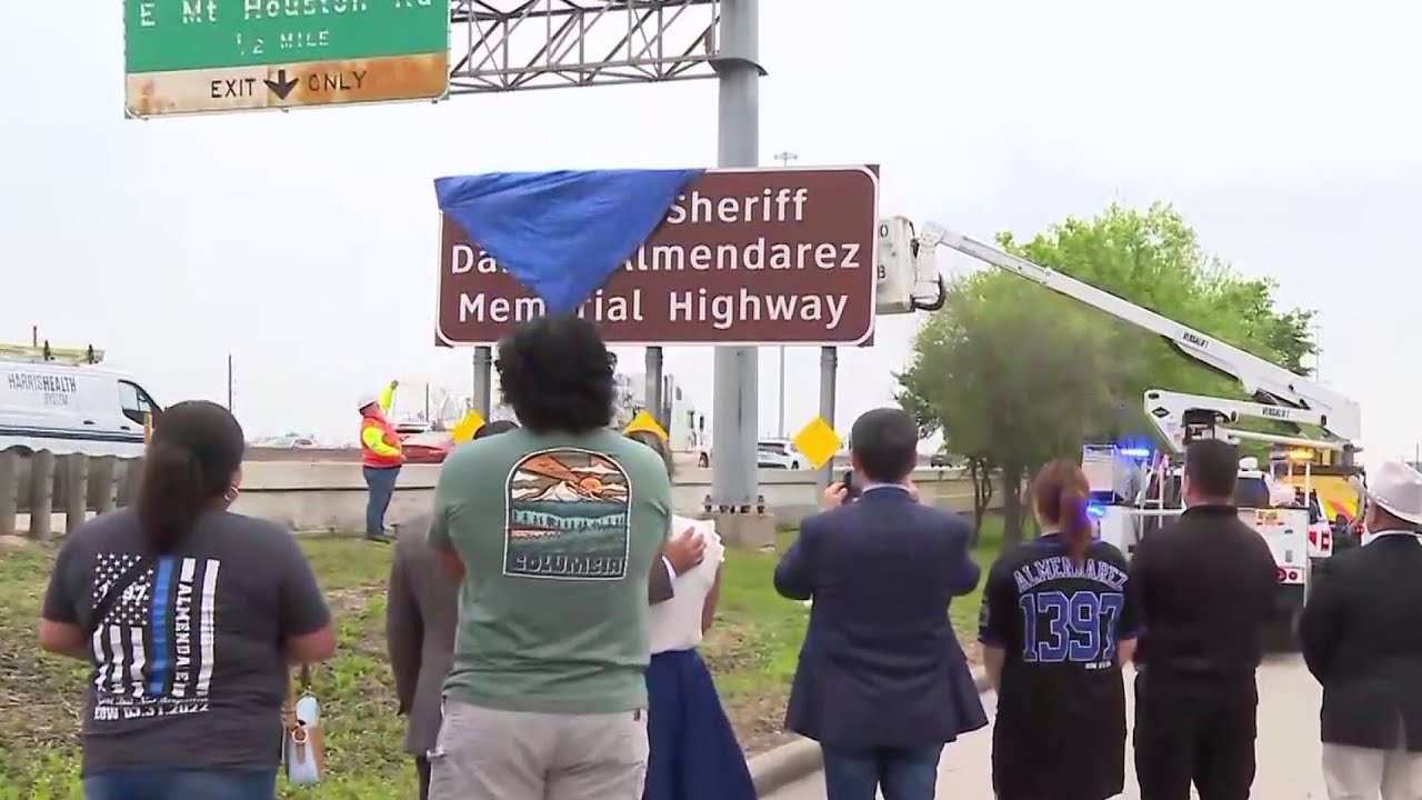Memorial unveiled to honor Deputy Darren Almendarez - YouTube