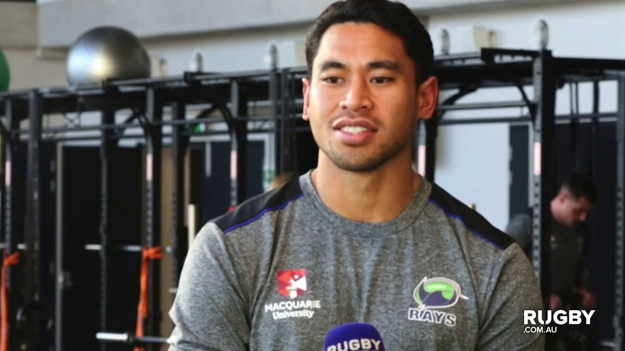 JOHN FOLAU AT FIRST TRAINING - YouTube