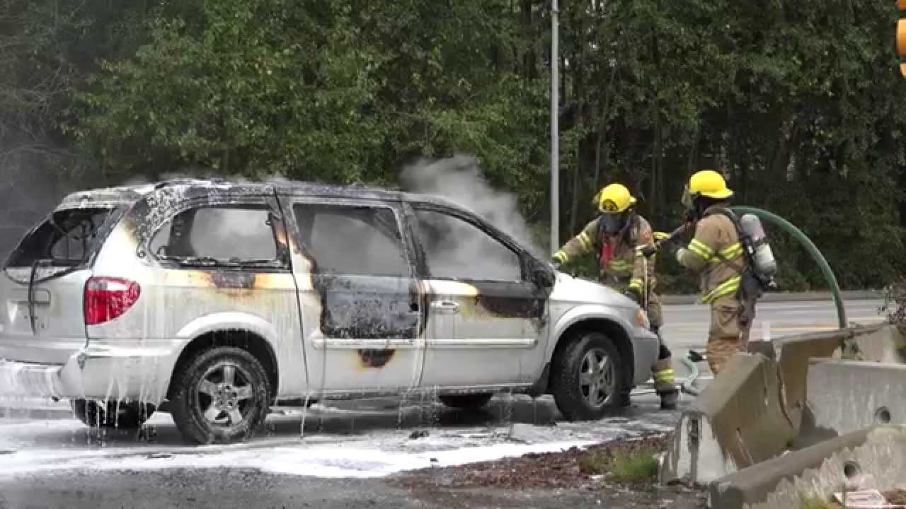 Coquitlam Fire Department Vehicle Fire Lougheed Hwy & Orchid Dr - YouTube