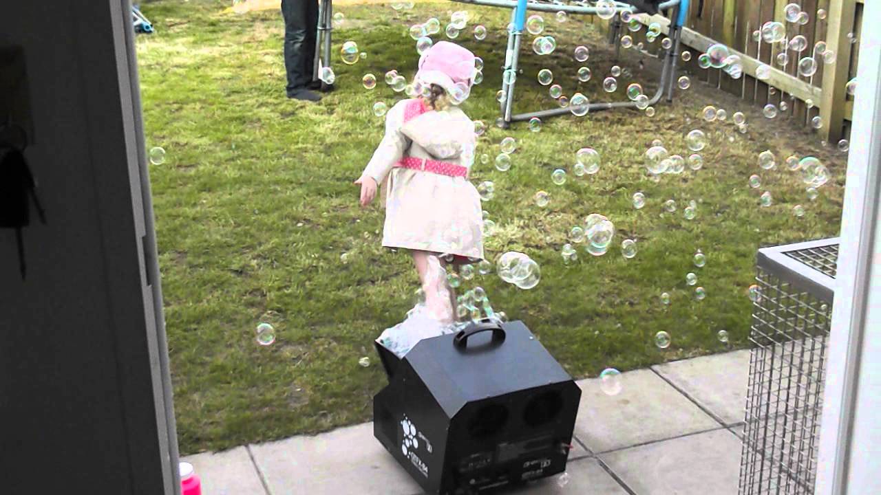 QTX Large Bubble Machine - YouTube