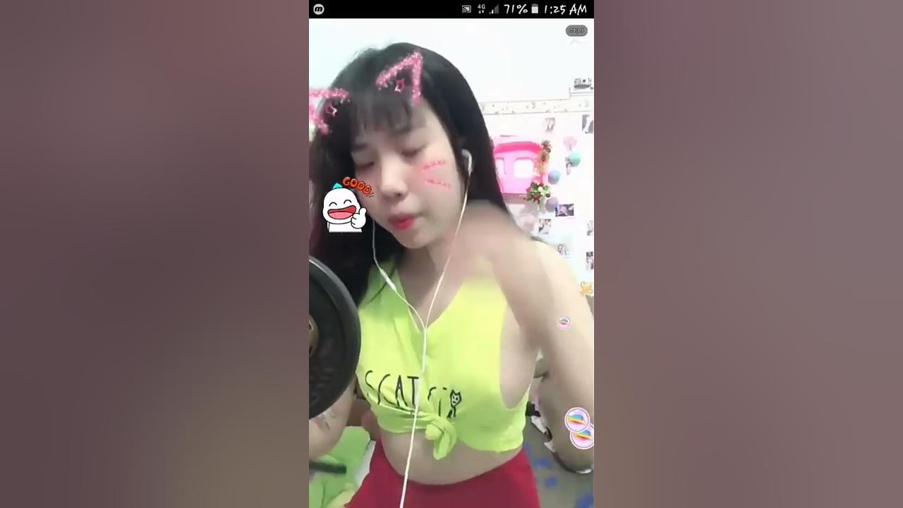 Bigo panas unting tetek nya kelihatan keluar pink - YouTube