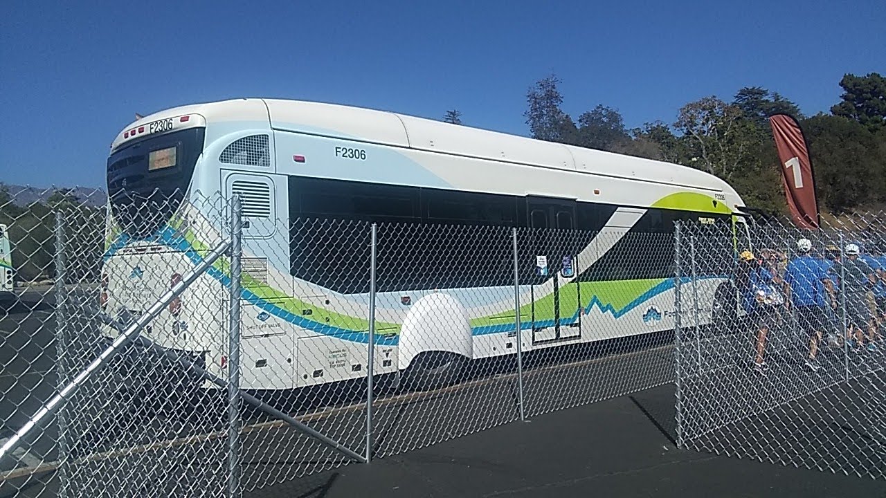 2015 Foothill Transit NABI 42 BRT 2306 - YouTube