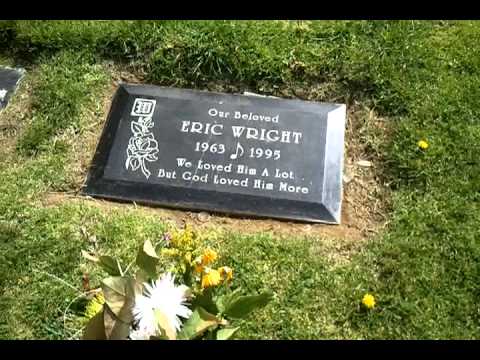 LPP BOYS PEO PAYING RESPECT TO EAZY E - YouTube