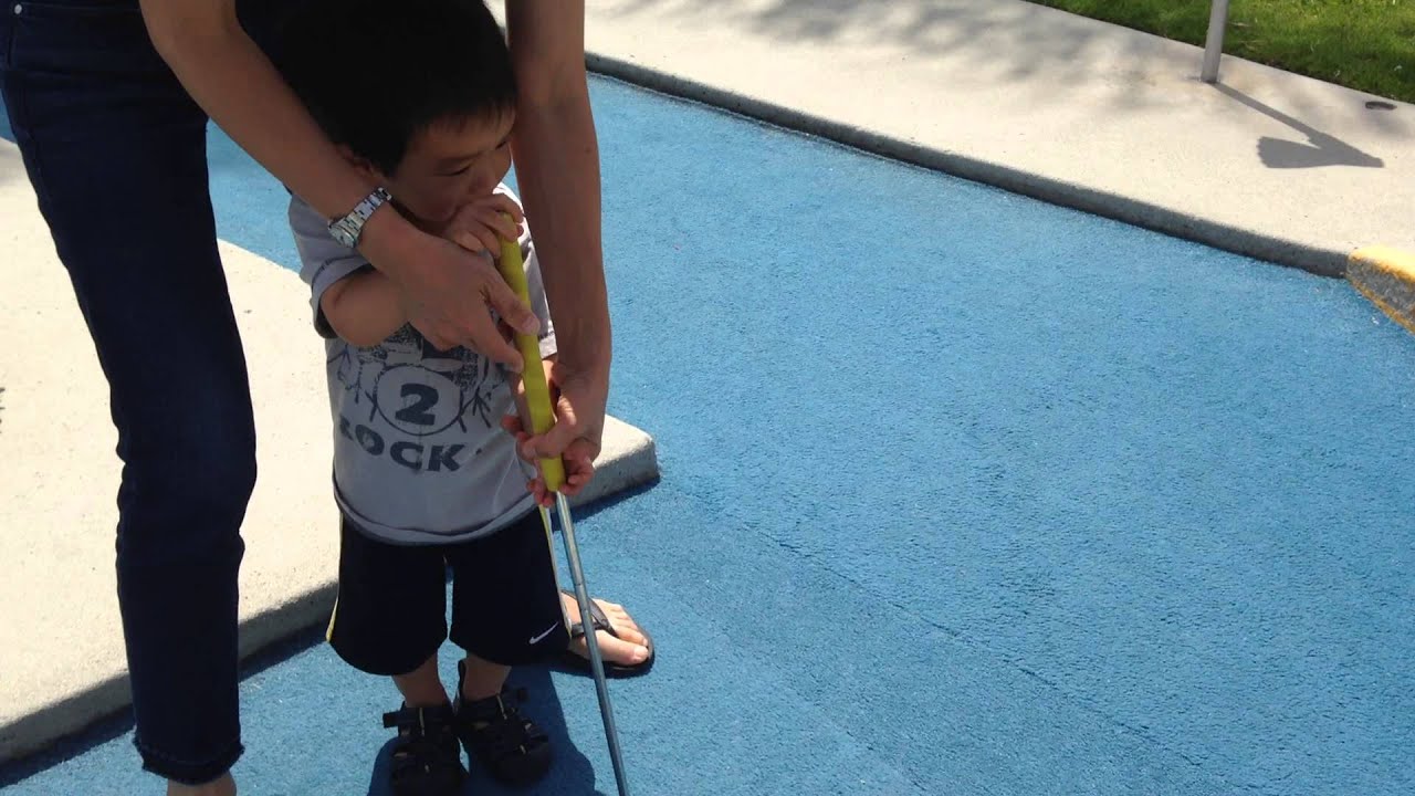 Baby Playing MIniature Golf - YouTube