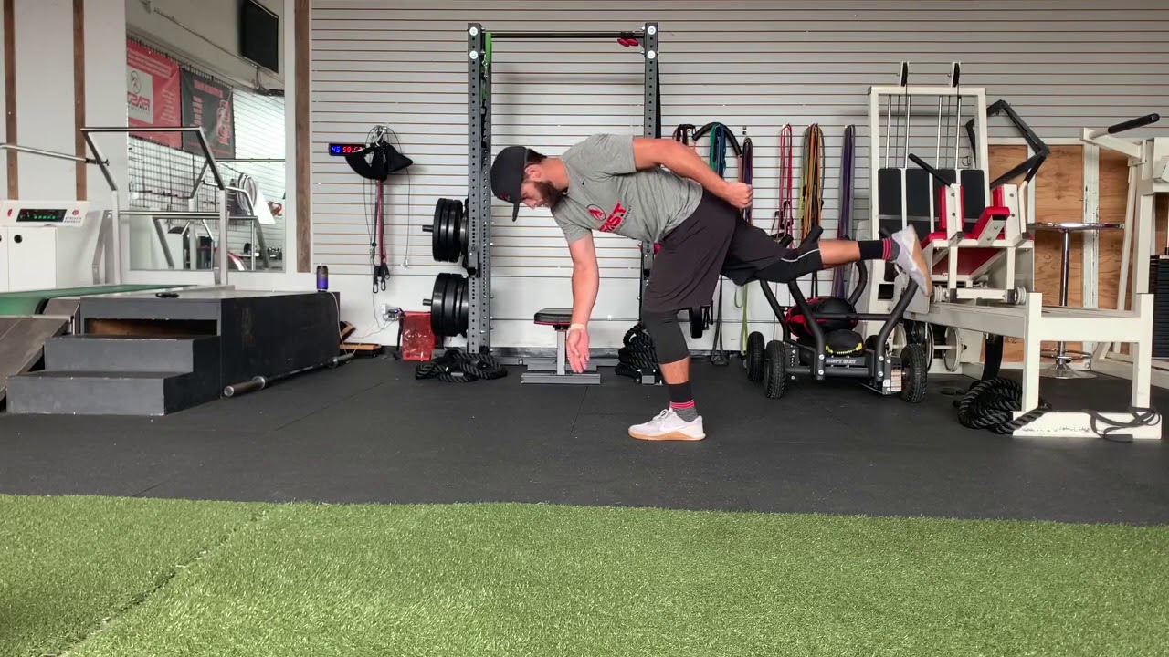 "Eccentric" Single Leg RDL to Power Step Up - YouTube