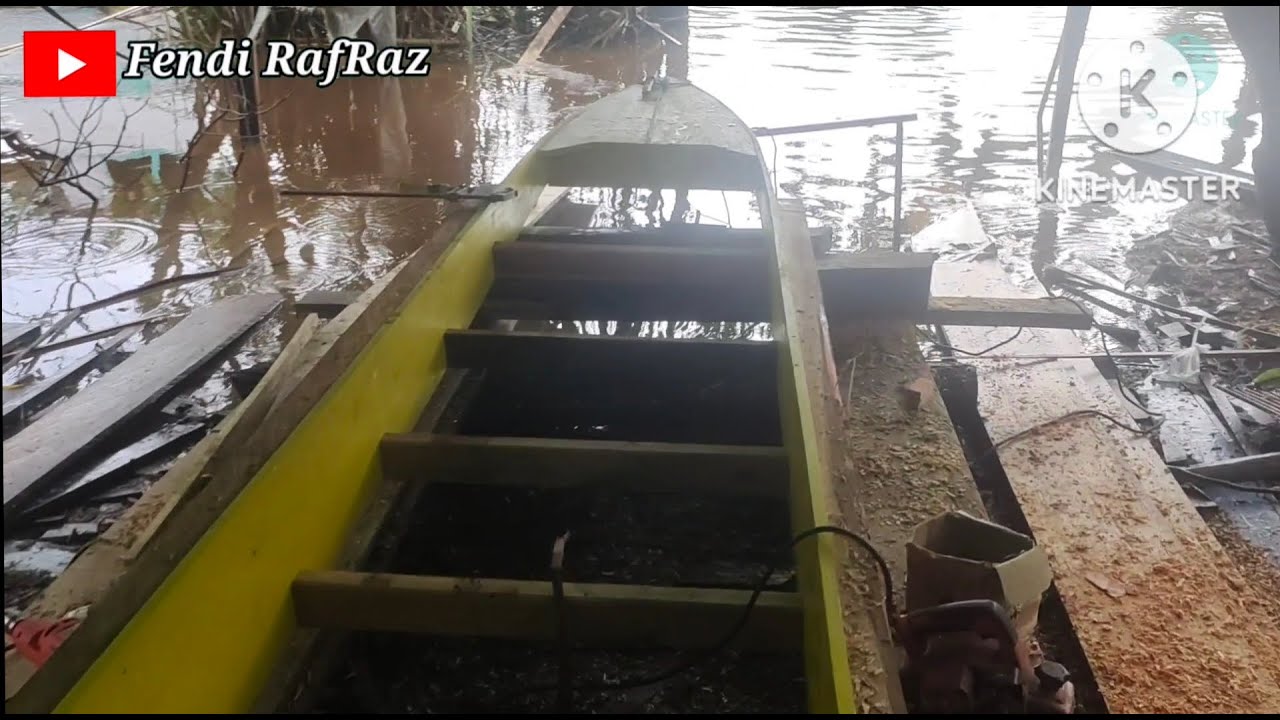 Proses Pembuatan Perahu Ketinting Mesin 23 PK || Part 2 - YouTube