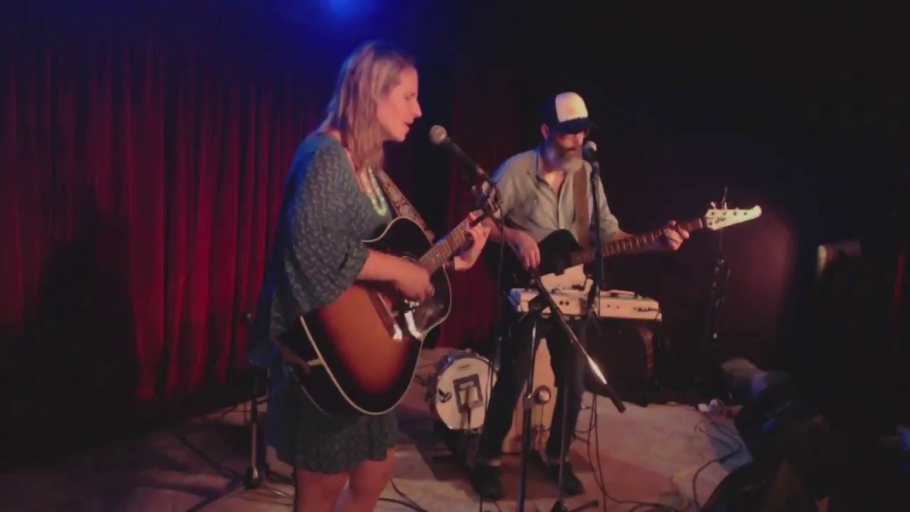 Winnie Brave - Lover on the Side live at The Duncan Showroom - YouTube