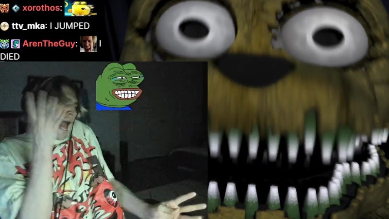 xQc Injures his Neck after Getting Jumpscared - YouTube