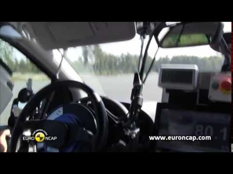 Euro NCAP Mercedes Benz B Class 2011 ESC test - YouTube