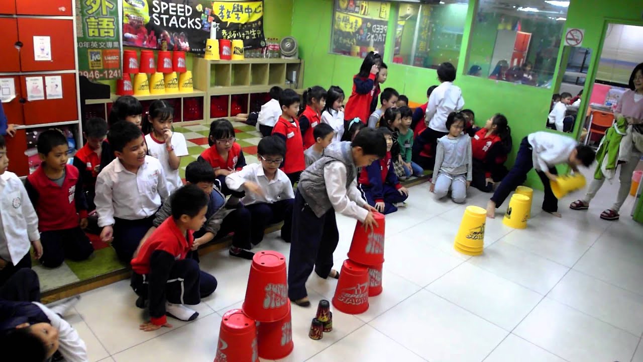 當代外語_2014速疊杯金氏世界紀錄_認證影片(二) Guinness World Records WSSA Stack 2014 - YouTube