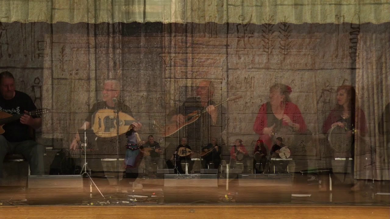 Belly Dancer plays Turkish Spoons - YouTube