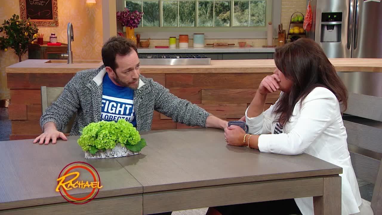 Luke Perry On What He's Doing to Raise Awareness for Cancer - YouTube