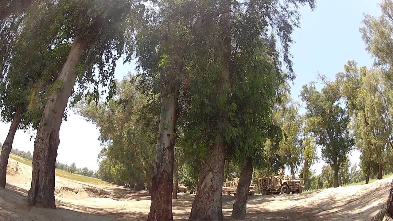 US Soldier moving during intense fire fight. - YouTube