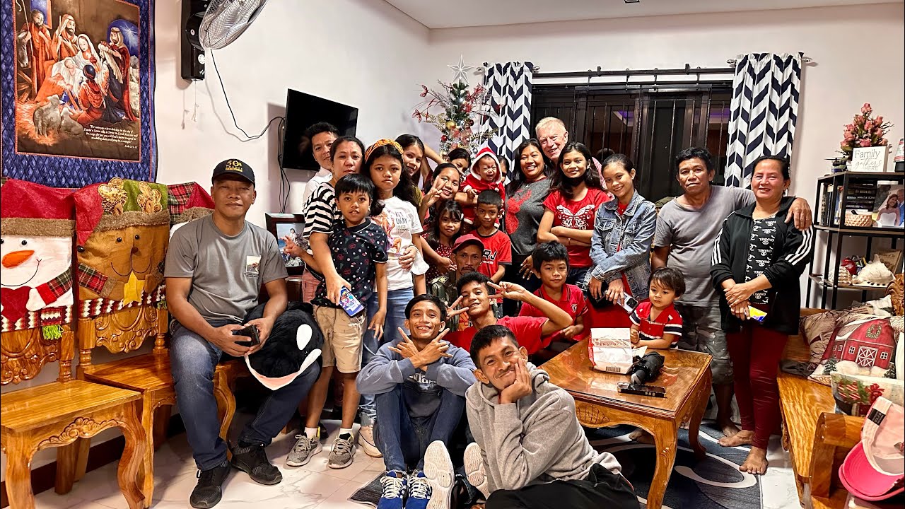 Christmas Eve With Family | Almost Lost My Voice🤣 Khryss Lawson Vlog ...