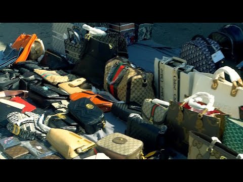 [4K] HIGH END DESIGNER BAGS ON CANAL STREET IN NEW YORK - YouTube