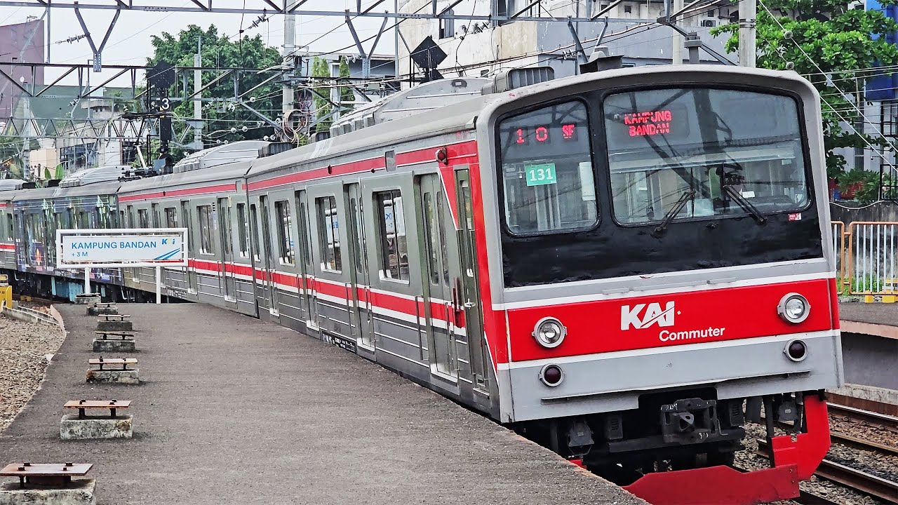 Stasiun Kampung Bandan: Kompilasi KRL Commuter Line[4K] | JR 205 ...