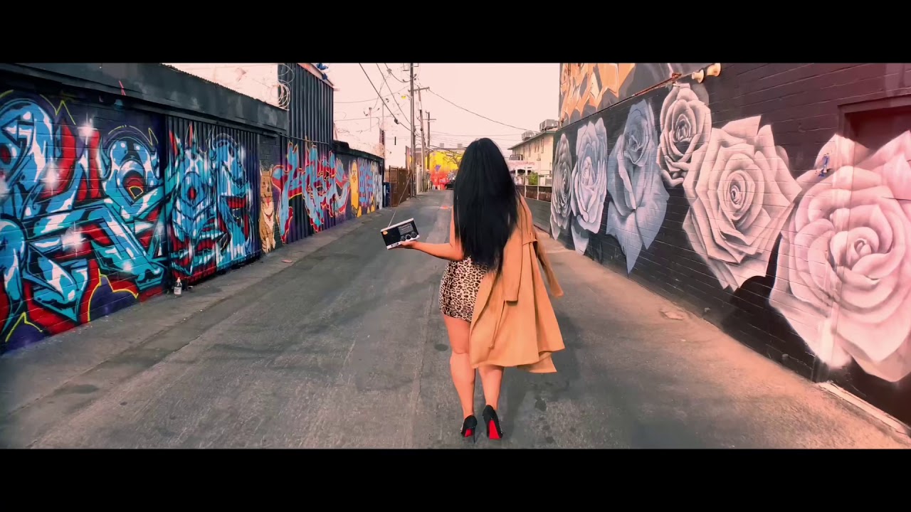 MiloMilo - Johnny Valenz (Official Music Video) - YouTube