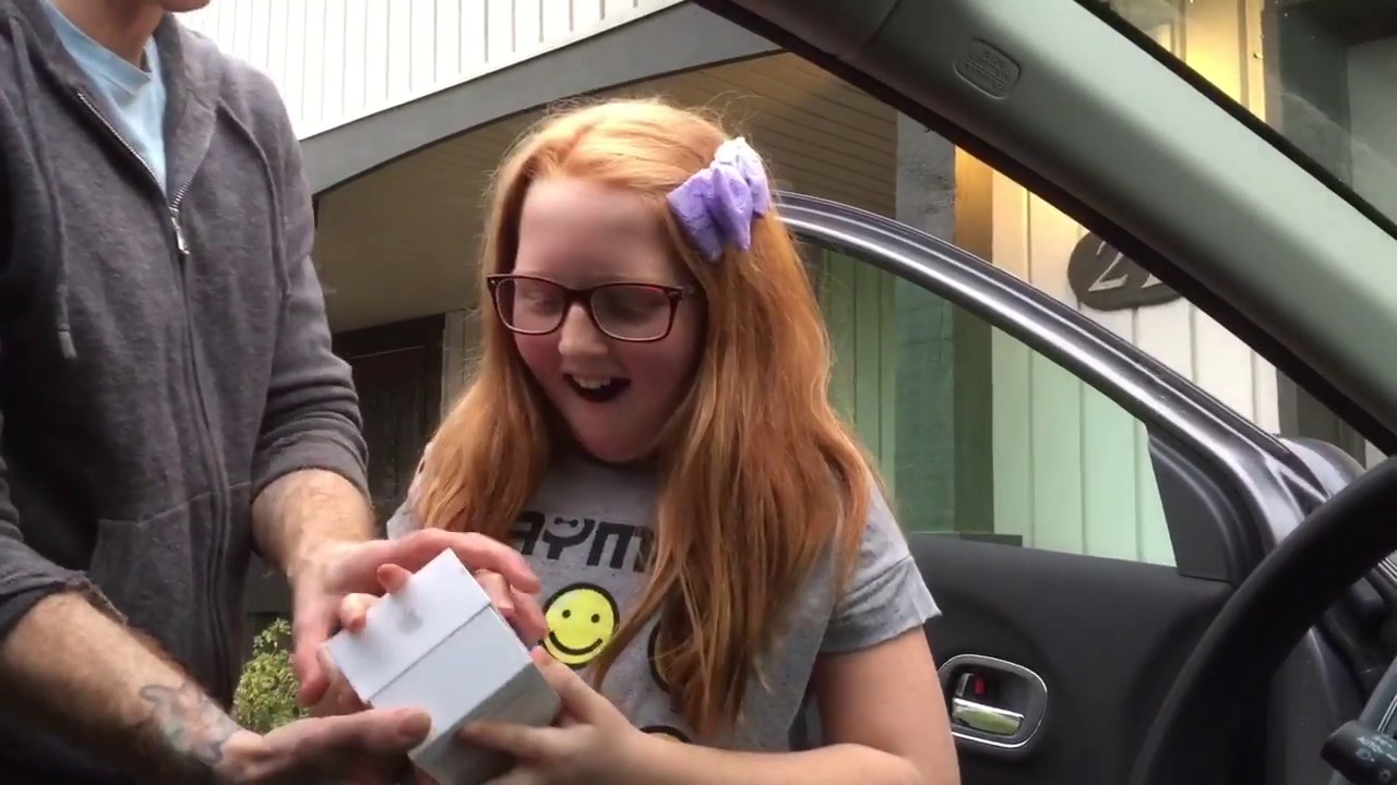 My 11 Year Old Sister Get s A IPHONE X SUPRISE YouTube my-11-year-old-sister-get-s-a-iphone-x-suprise-youtube