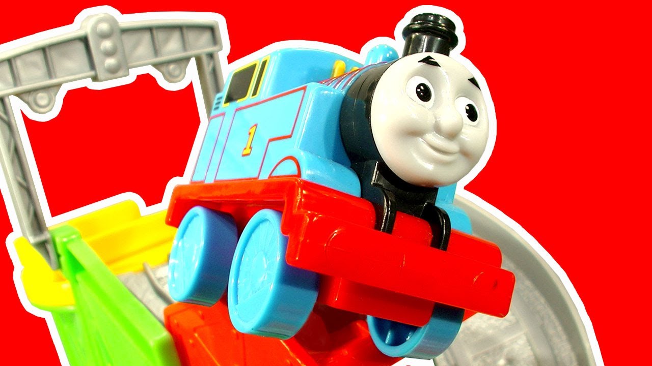 Thomas The Tank Action Tracks Playset Stunts Crashes & Accidents Can ...