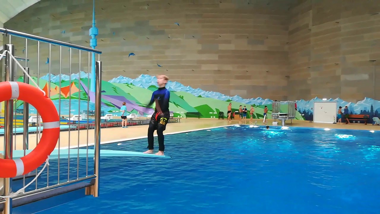Splash diving #1 - YouTube