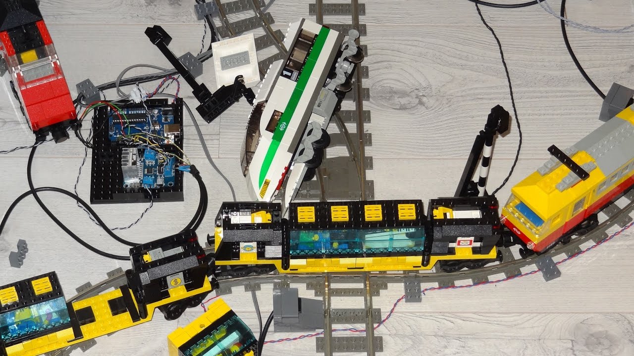Crash after crash: Lego train automation by Arduino E05 - YouTube