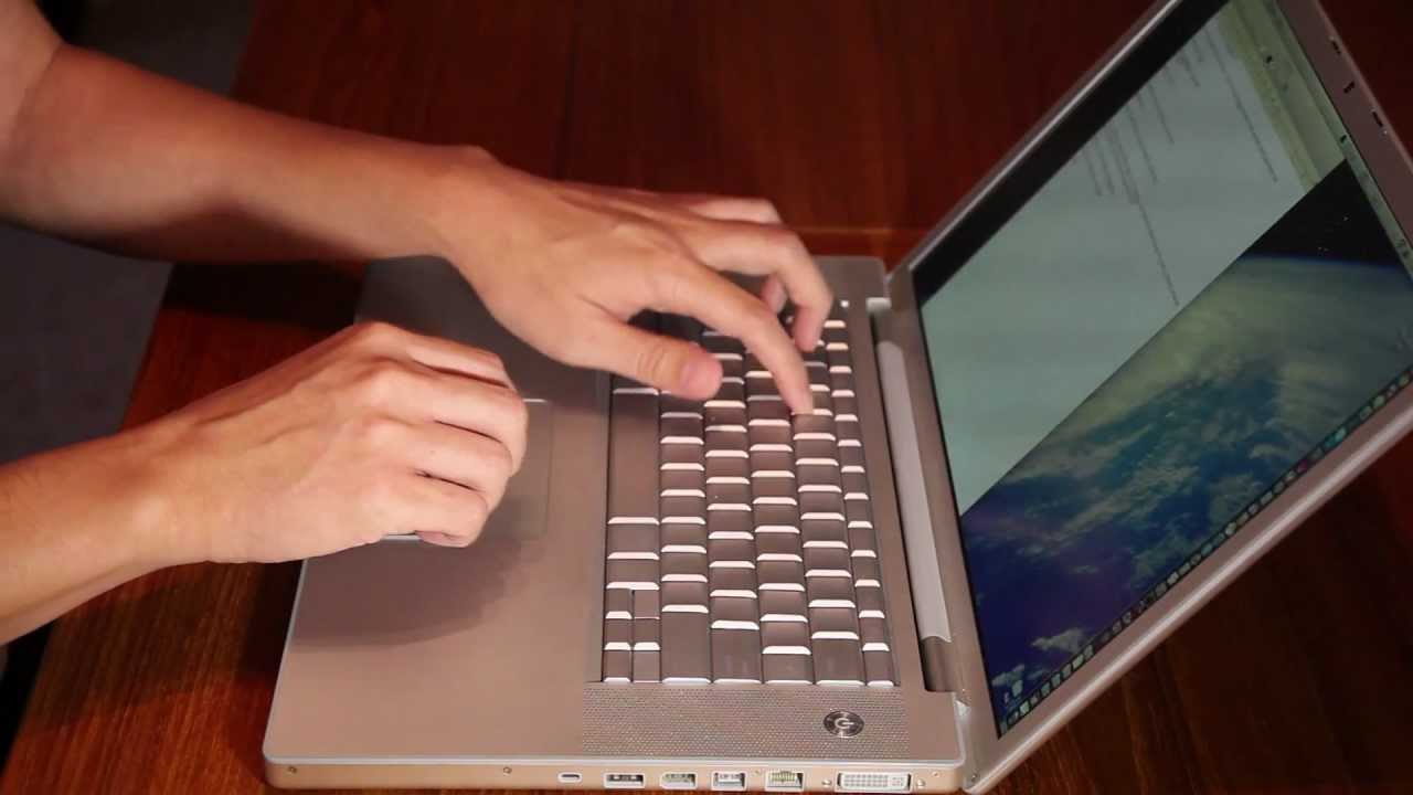 Typing on 2008 Macbook Pro - YouTube