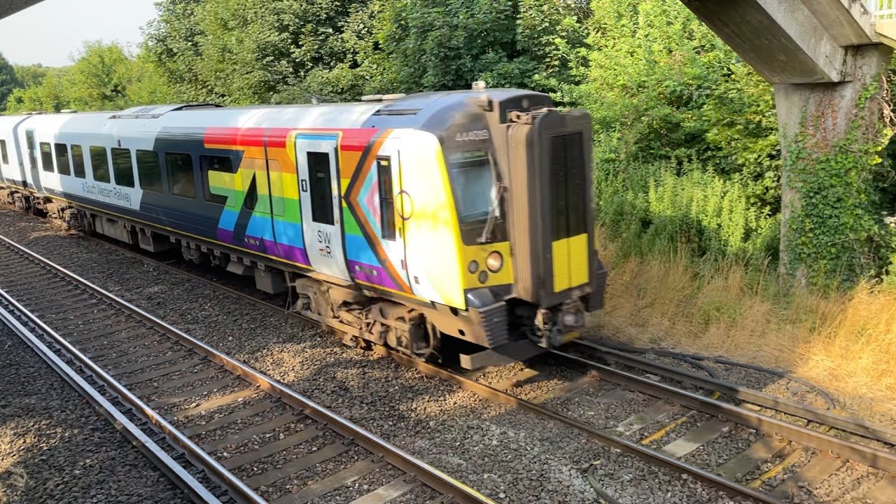 Class 444 Desiro | 444019 + 444013 | New Trainbow Livery | South ...