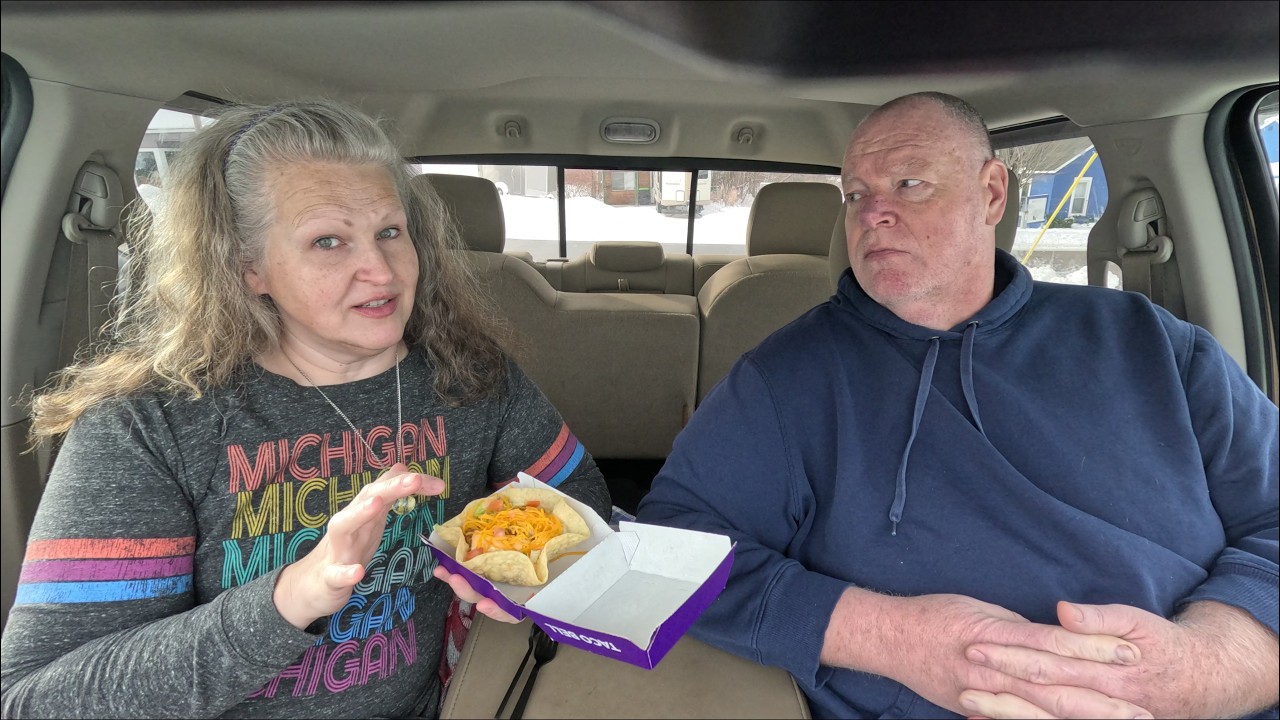 Do We Have 2 Cents To Give Our Next Taco Bell Lux Menu Item Review, The ...
