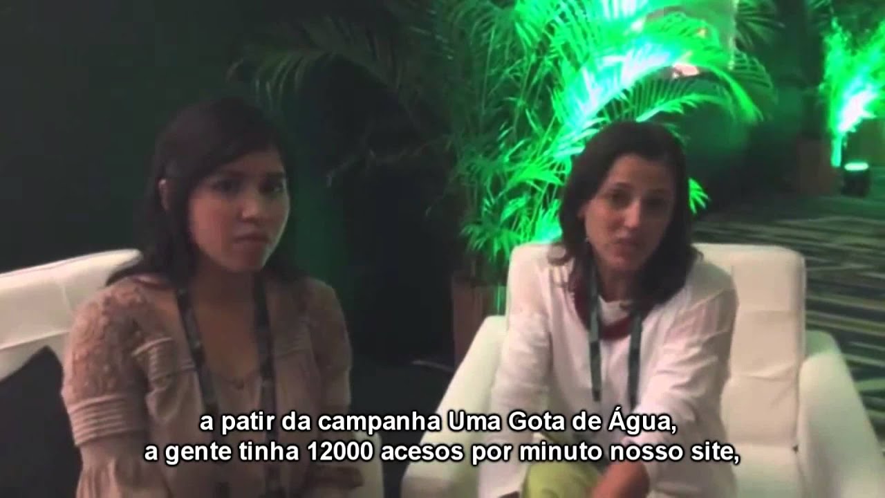 Joyce Mendes Interviews Maria Paula Fernandes - YouTube
