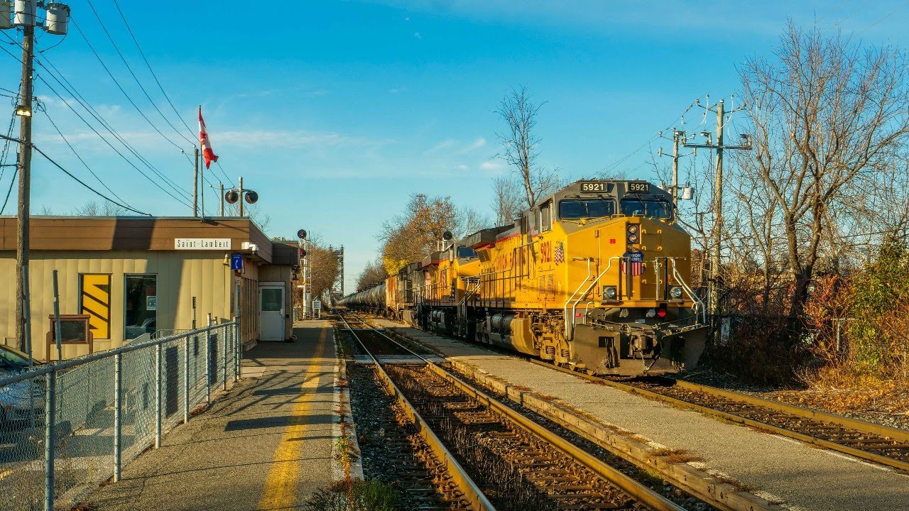 CN 714 with triple UP! - YouTube