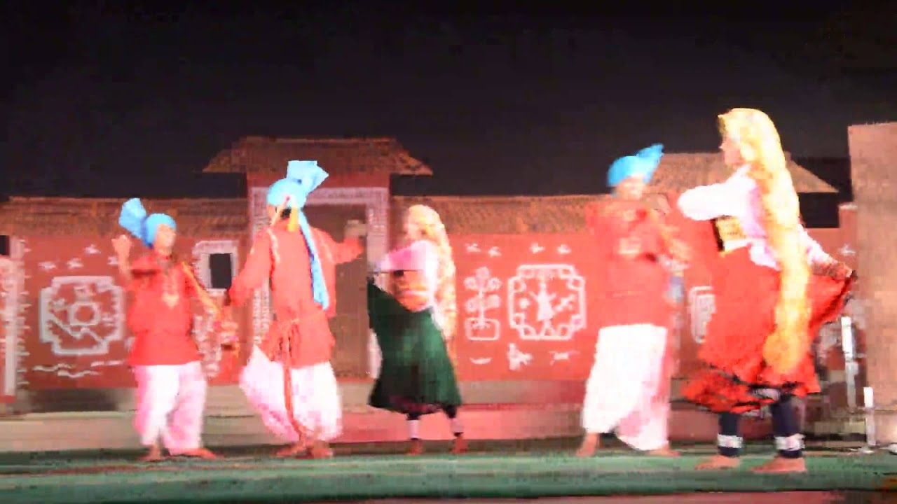 Faag Dance depicting the Festival of Holi from Rohtak, Haryana - YouTube