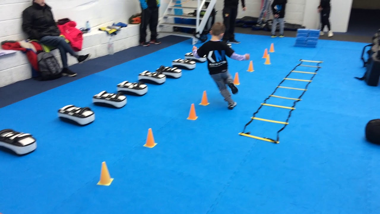 Peter's Krav Maga Training*This is what REAL KRAV MAGA - YouTube