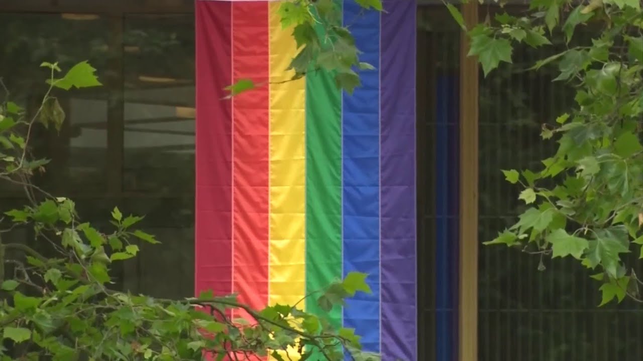 Roanoke Pride Weekend celebrates LGBTQ+ community - YouTube