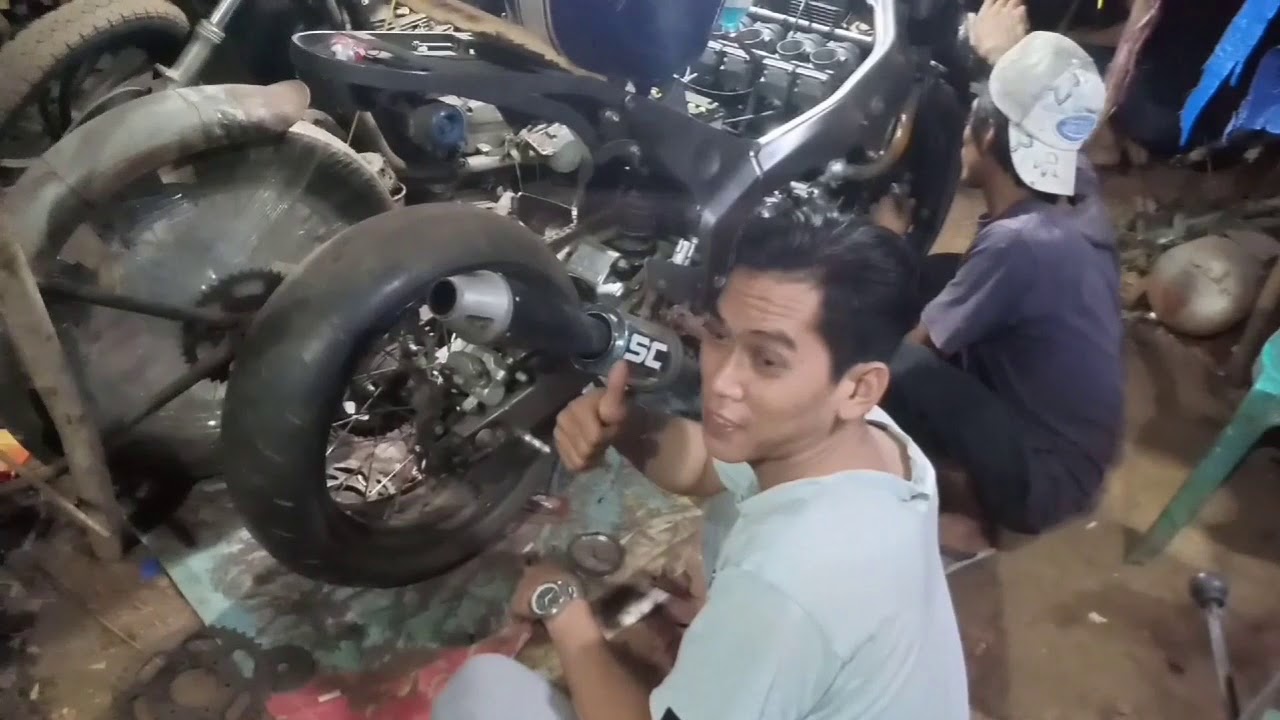 Perbedaan suara motor moge 4 silinder 400 cc knalpot rakitan buatan ...