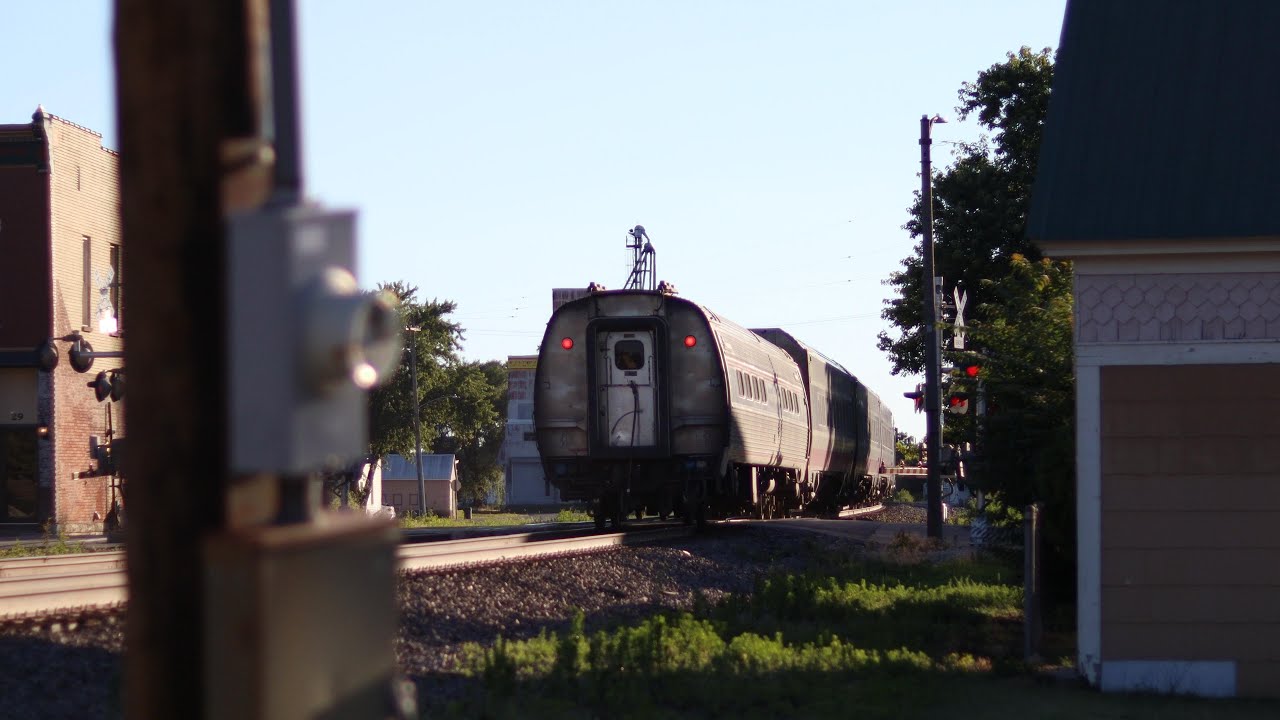 FAST Amtrak Intercity Train Thru Sandwich, IL - YouTube