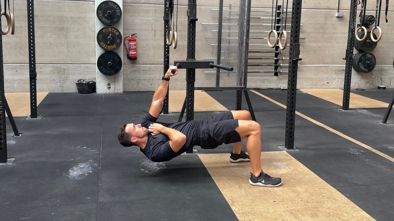 Horizontal Row 1-arm +thoracic rotation w/dip-bar - YouTube