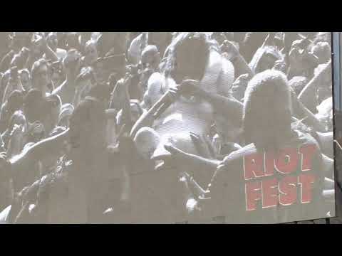 Peaches - RiotFest 2017-09-16 Chicago - YouTube