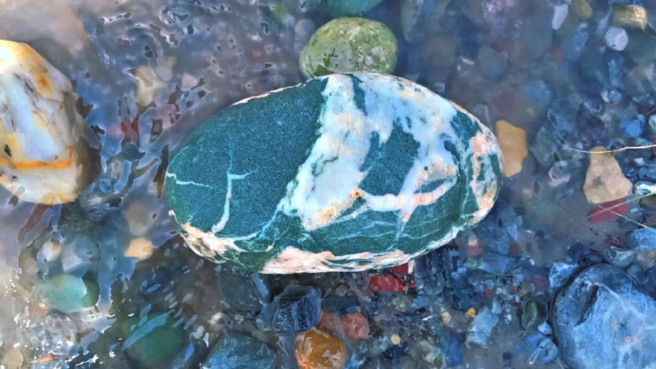 Stone Lover finding stones - YouTube