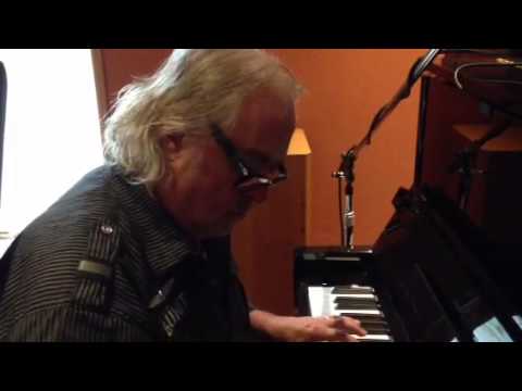 Mario Lirette - Rythme FM 105.7 - YouTube