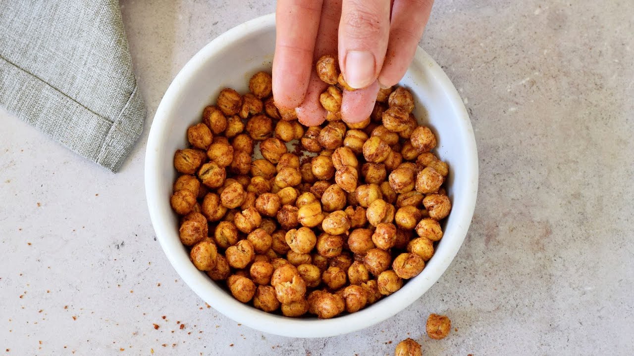 Crispy Air Fryer Chickpeas (Flavorful Healthy Snack!) - YouTube