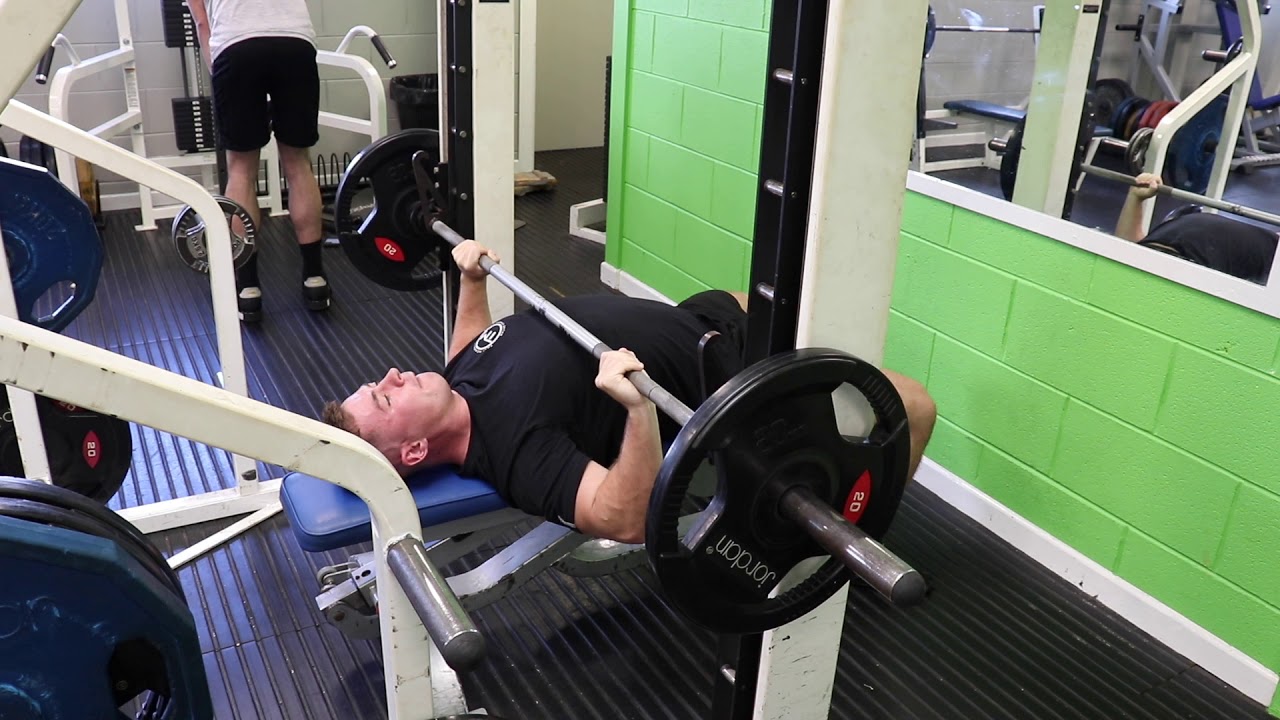 CHEST - SMITH FLAT BENCH - YouTube
