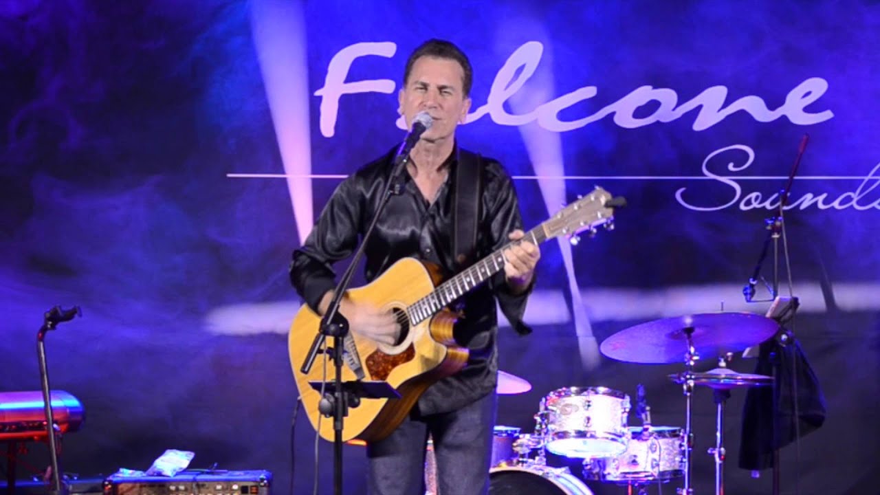 Gary Scott, "The Wanderer" Live - YouTube