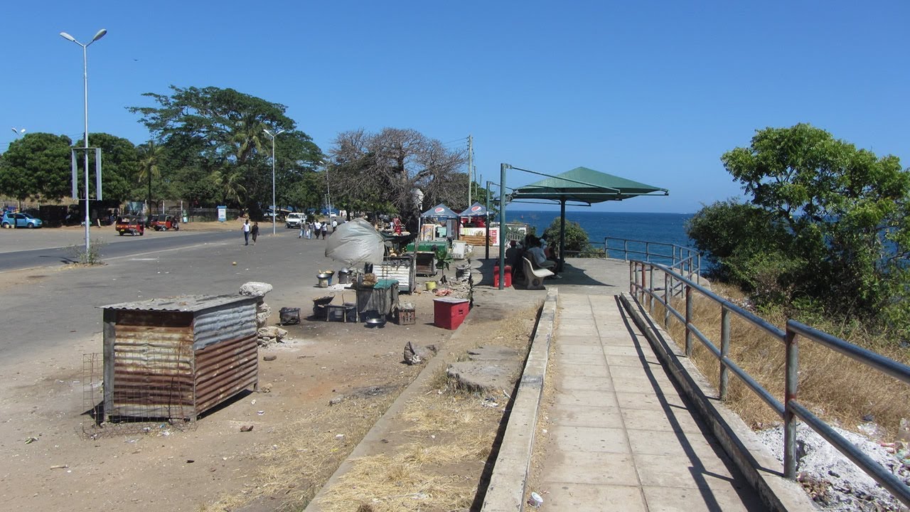 Dashcam Mombasa - Nkrumah Road, Mama Ngina Drive to Likoni Ferry - YouTube