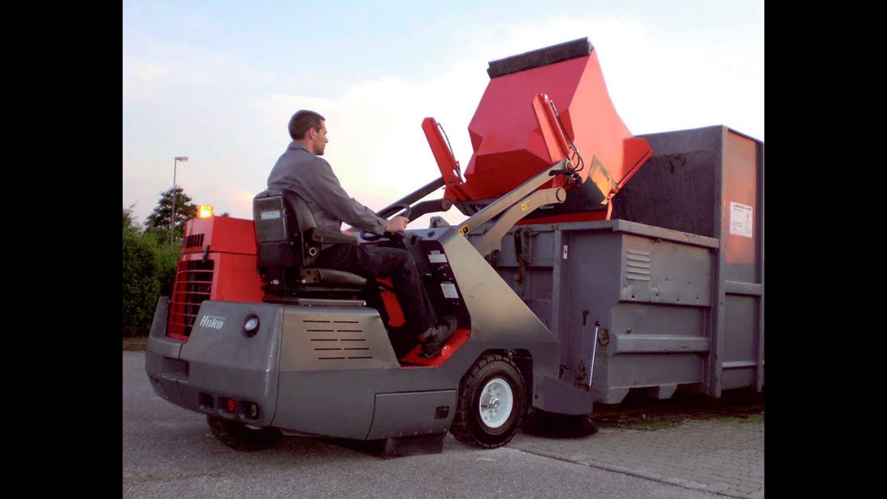 Hako Powerboss 9XR Overview - YouTube