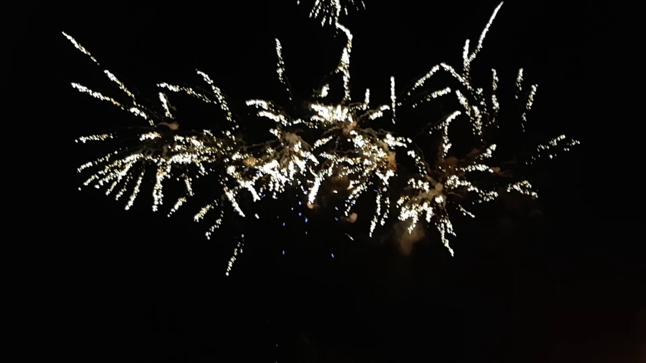 Orsett Fireworks 2016 - YouTube