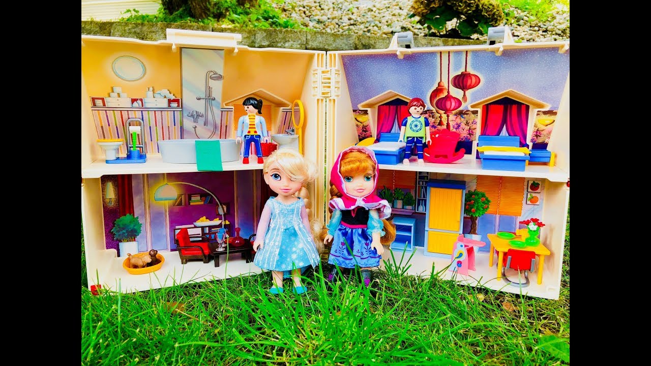PLAYMOBIL HOUSE Decorating with ANNA and ELSA Disney Frozen Toys! - YouTube