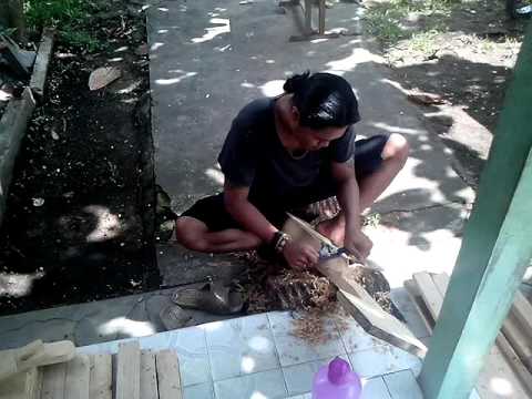 Making the Sape' Instrument by Alfonsus Ide Krisma - YouTube