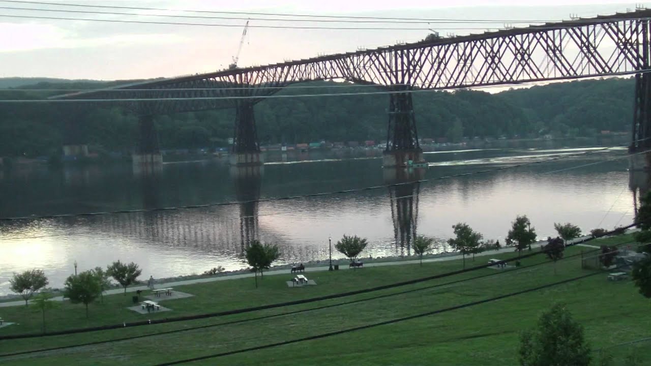 Sunset at the Poughkeepsie-Highland Railroad Bridge - YouTube