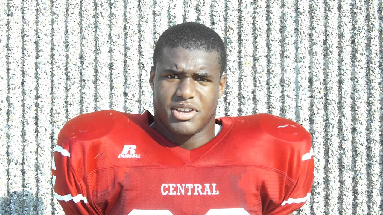 Central College LB Seth Carson - YouTube