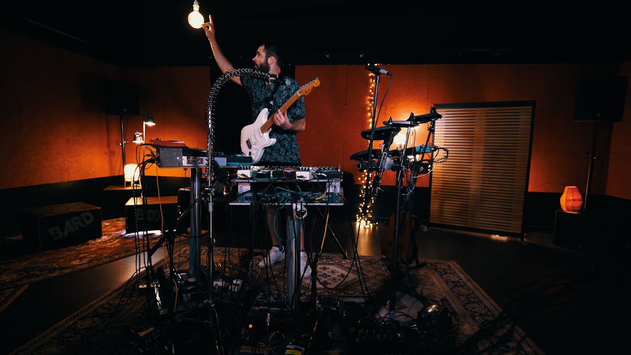 BARD BOX - Triade - YouTube